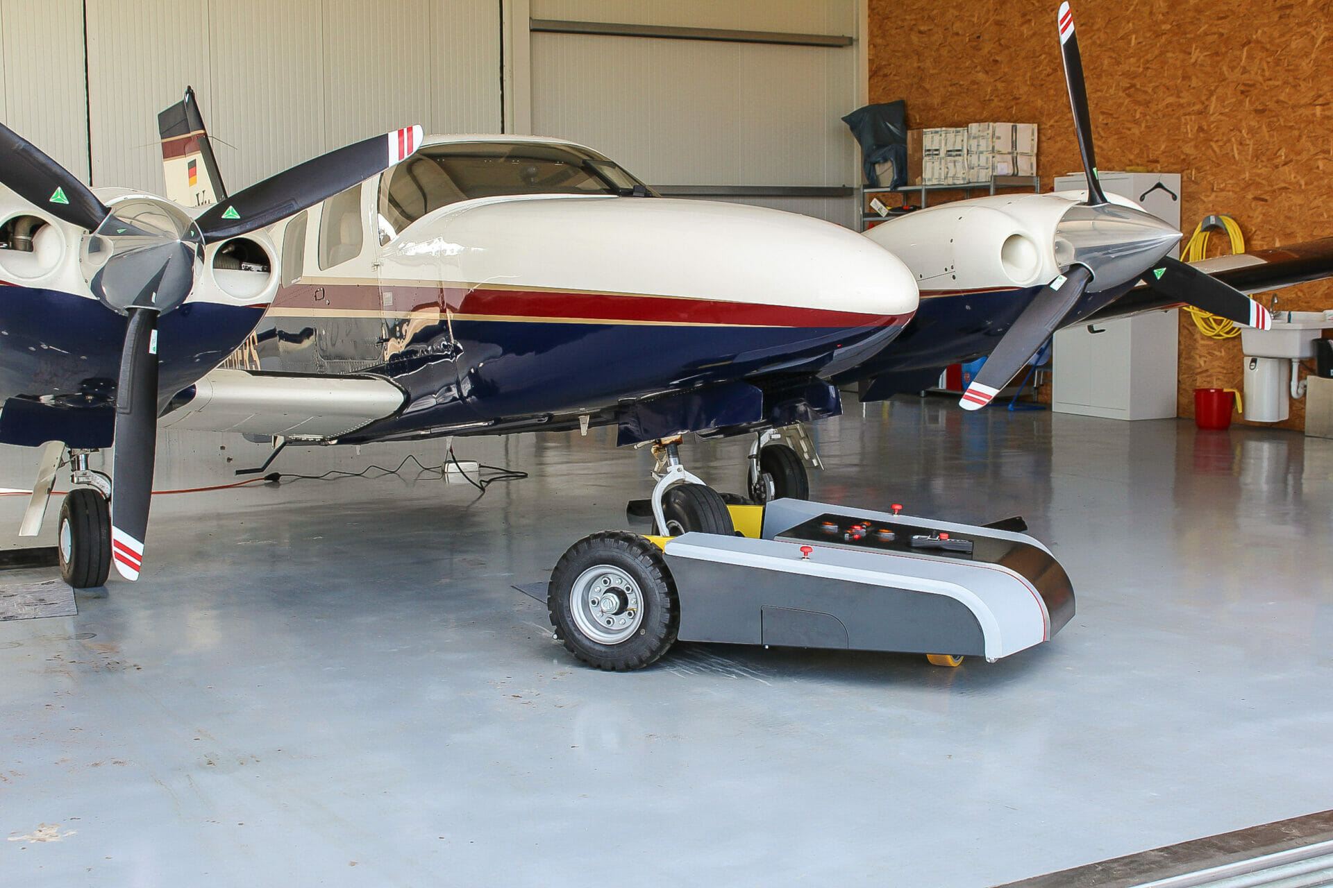 Electric Tugs for Piper Aircraft