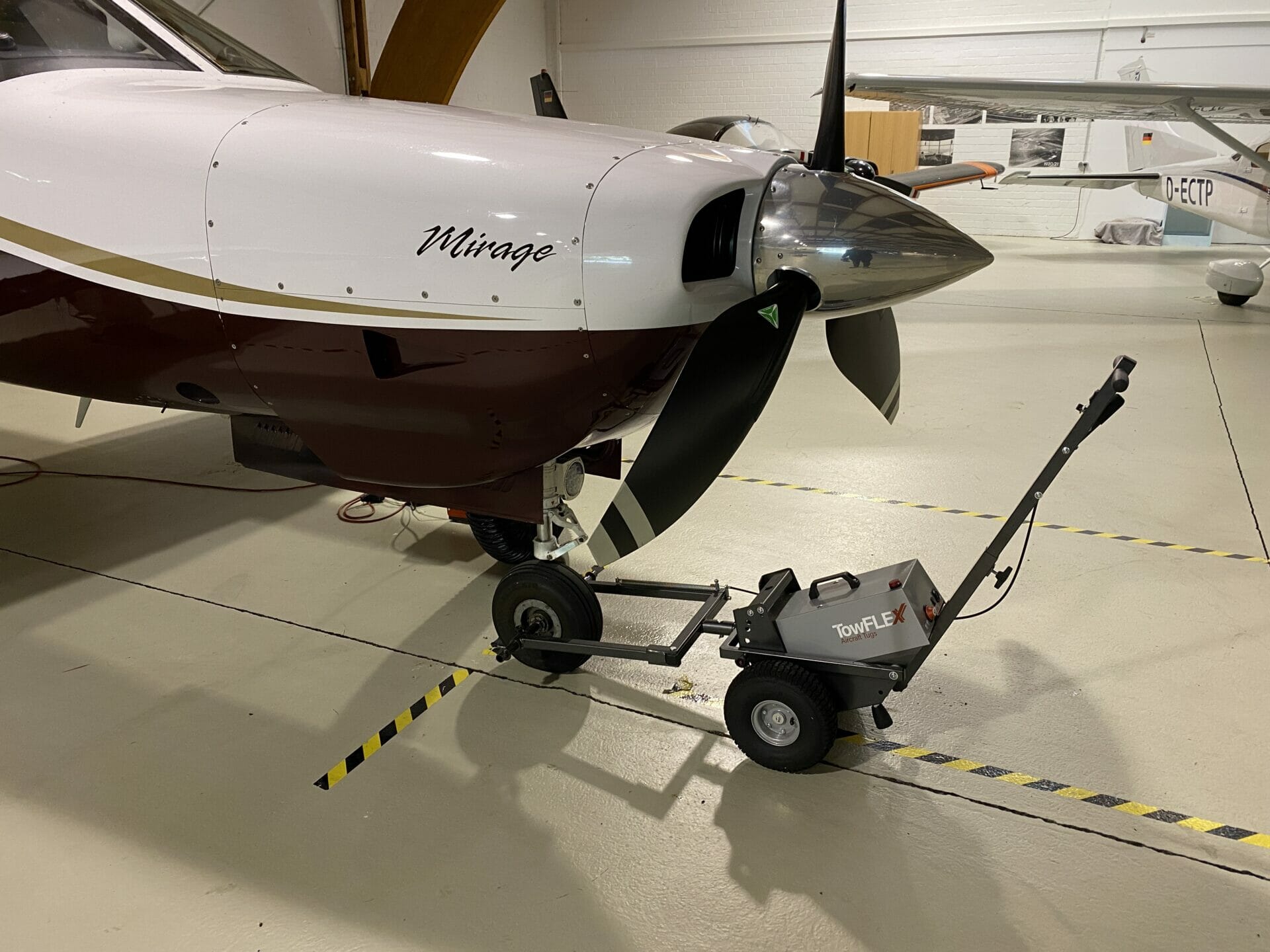 Electric Tugs for Piper Aircraft